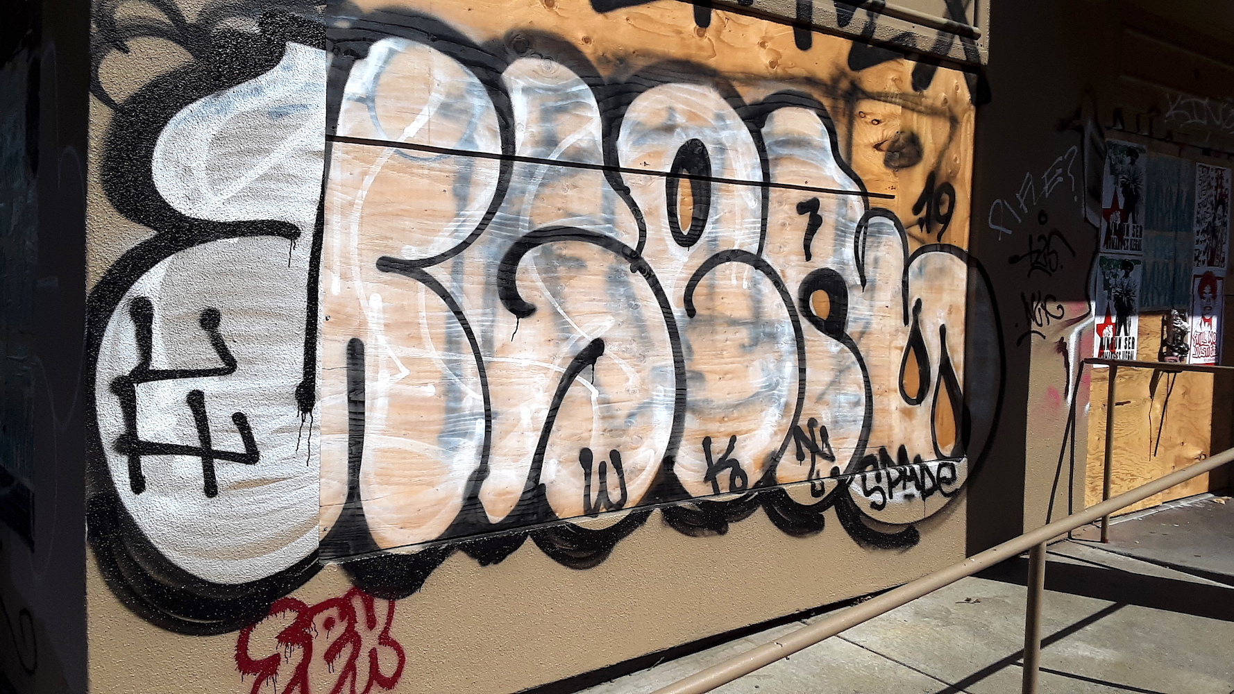 WKT « Endless Canvas – Bay Area Graffiti and Street Art